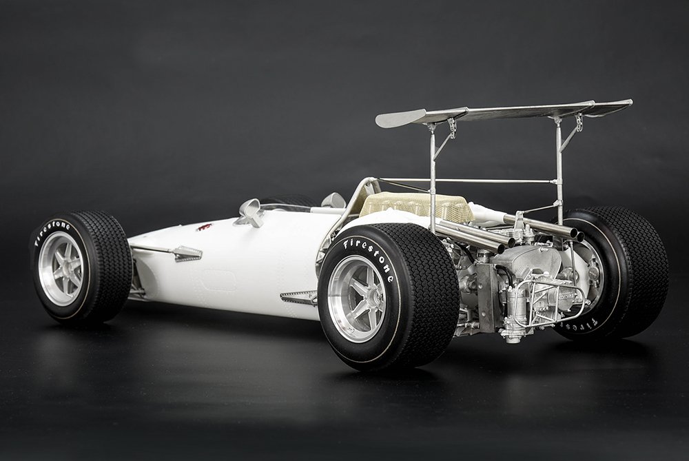 Model Factory Hiro 1/12 car model kit K827 Honda RA301 (1968) Version ...